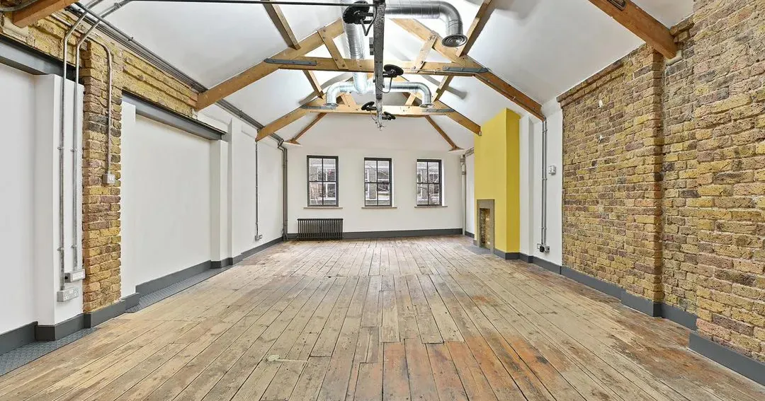 DROOL | Rent this office space with Hubble