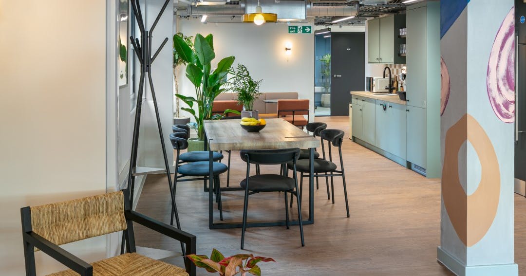 Spacemade - Beton | Rent this office space with Hubble
