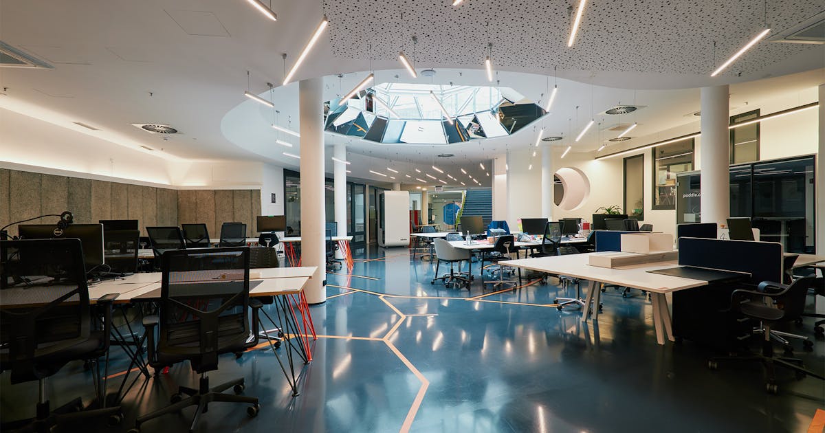 Space Shack | Book your workspace with Hubble On-Demand