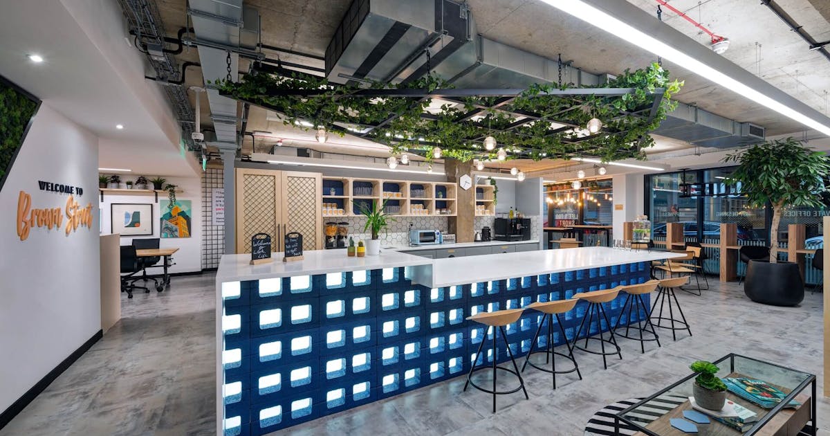 WorkLife - Manchester | Rent this office space with Hubble