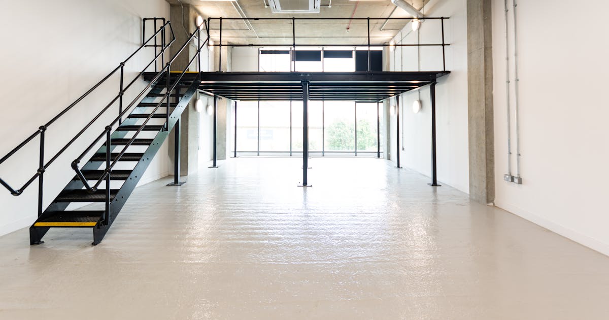 Parallels | Rent this office space with Hubble